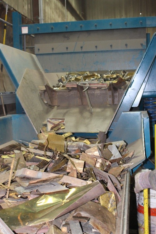 Case Study: Scrap Metering Feeder & Sorting Conveyor